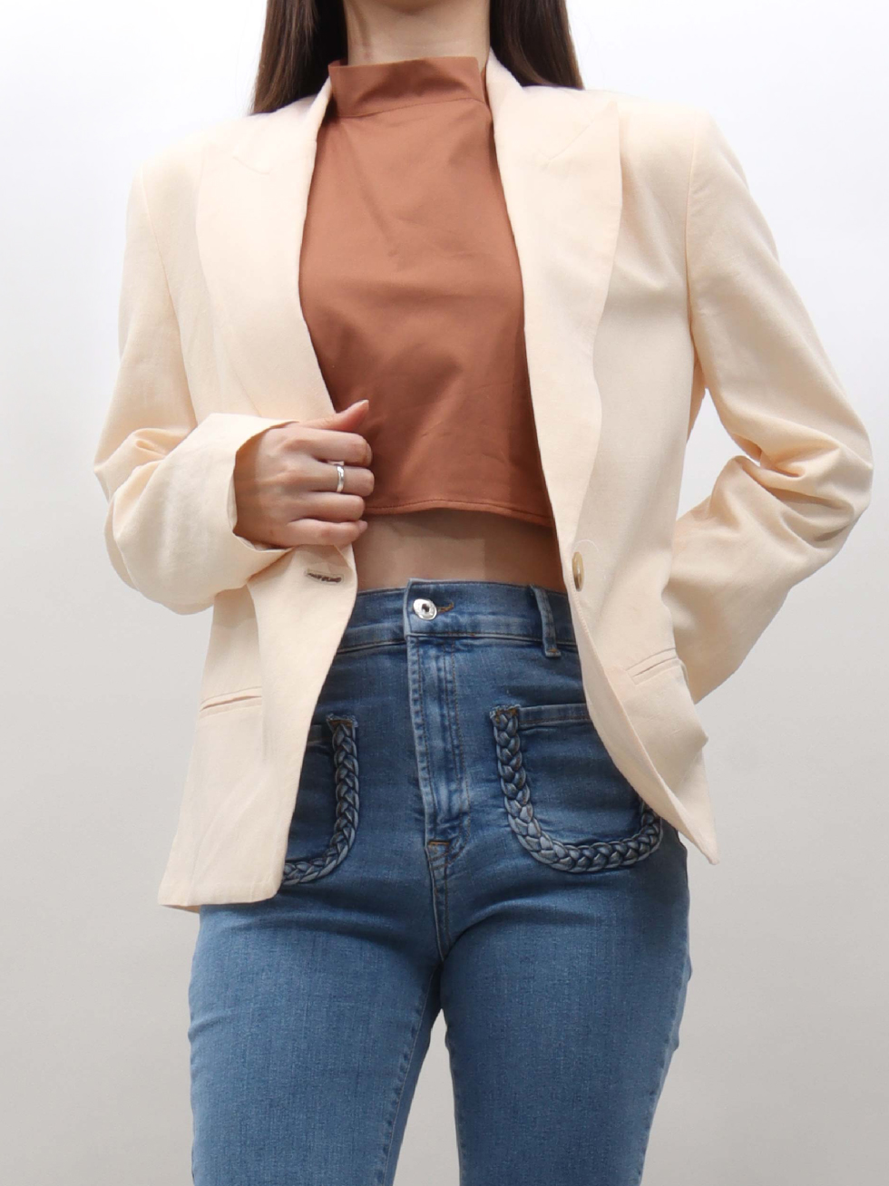 99 BOUTIQUE奶白色西裝外套*｜HAMA BOUTIQUE 亞瑪精品