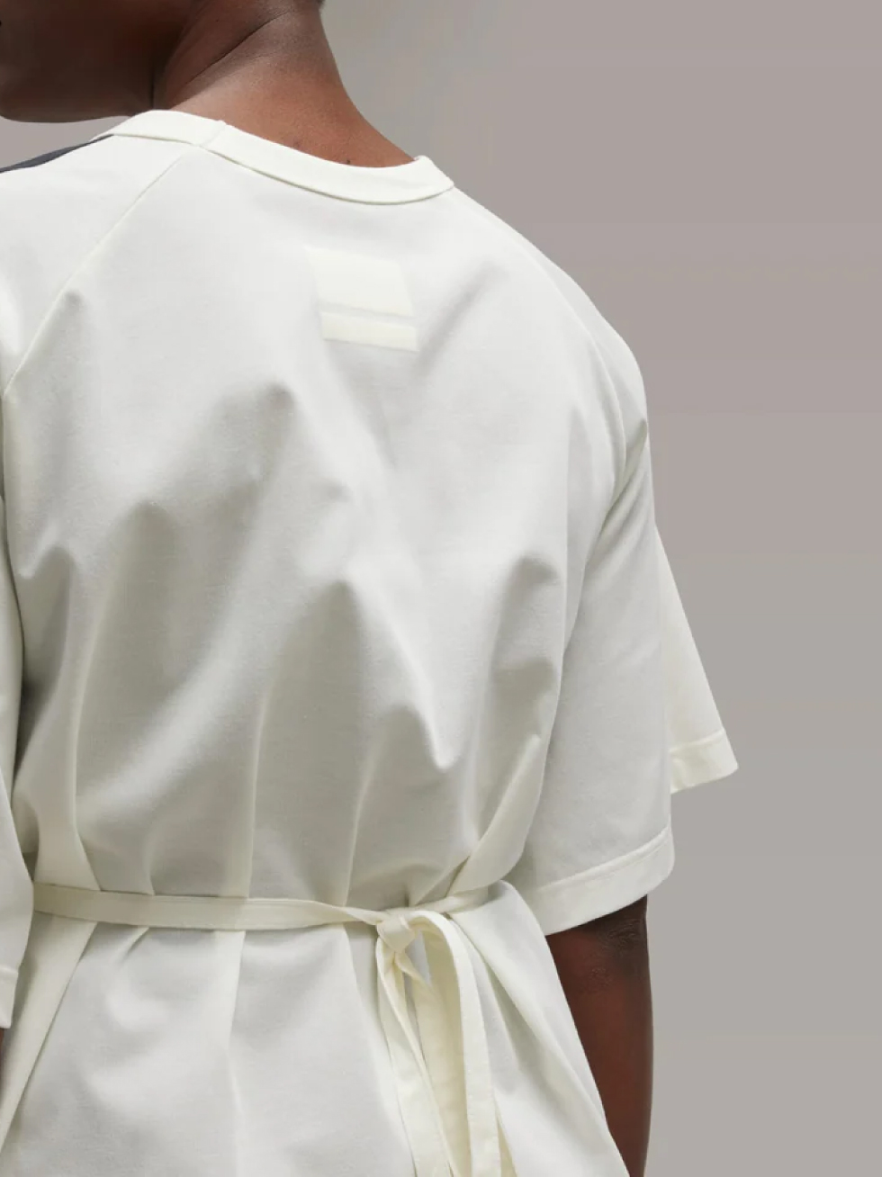 Y-3珍珠白寬版T-SHIRT｜HAMA BOUTIQUE 亞瑪精品