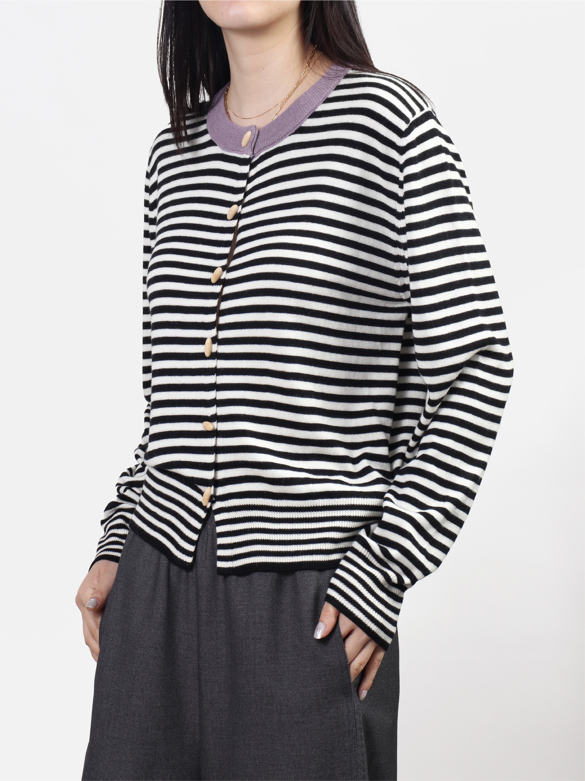 99 BOUTIQUE黑色條紋上衣｜HAMA BOUTIQUE 亞瑪精品